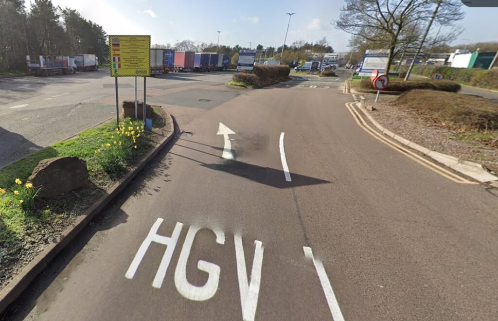 M1 J25 – 26 Trowell Services Southbound – Wheeled Camping